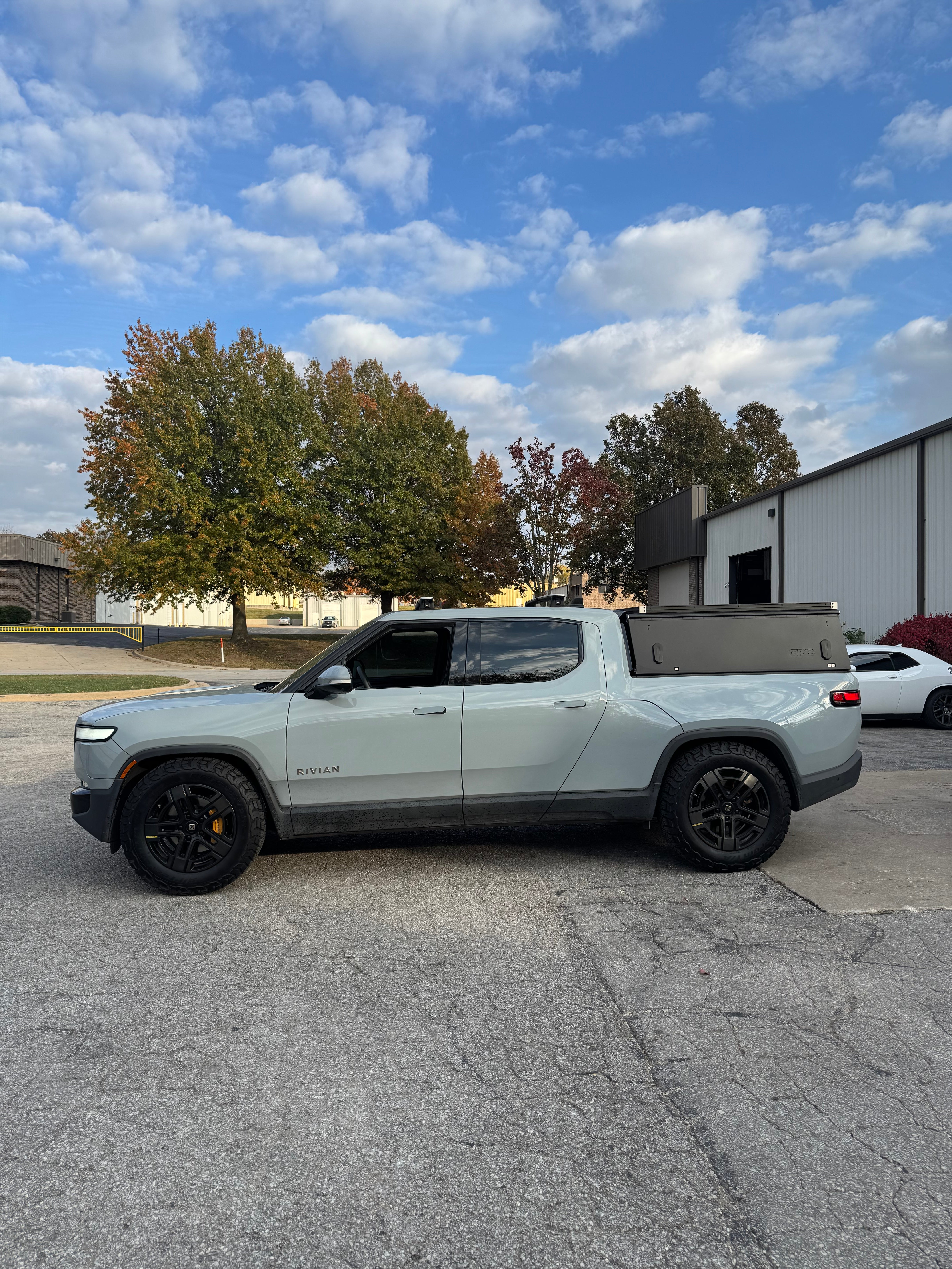 2022 Rivian R1T Topper - Build #1139 – GoFastCampers