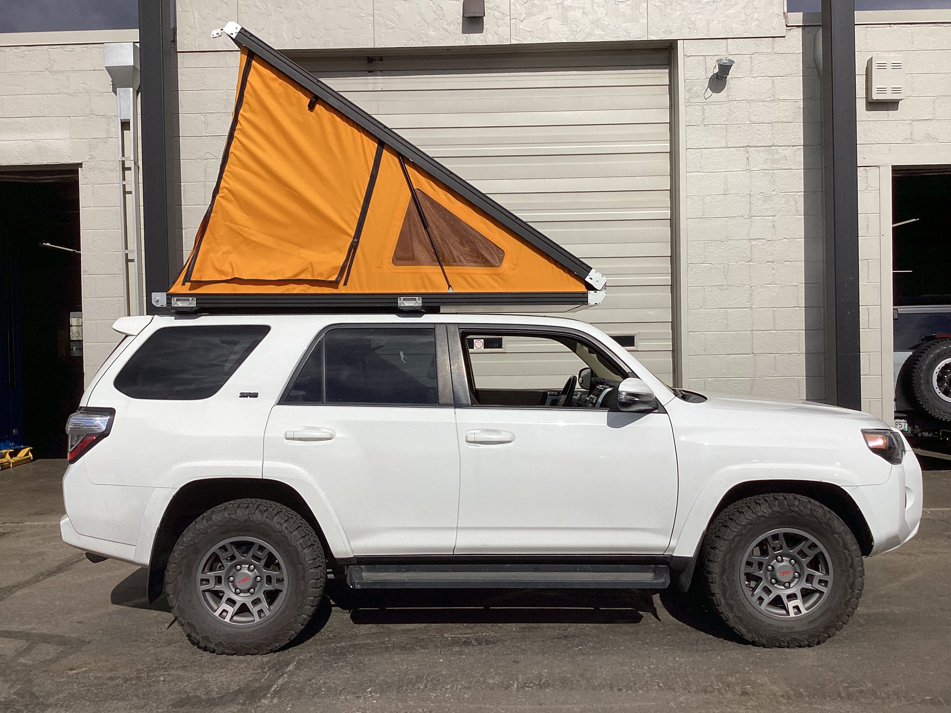 2014 Toyota 4Runner Rooftop Tent (RTT) - Build #844 – GoFastCampers