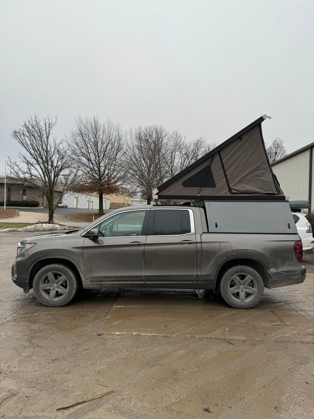 Honda Ridgeline With Camper Shellnull