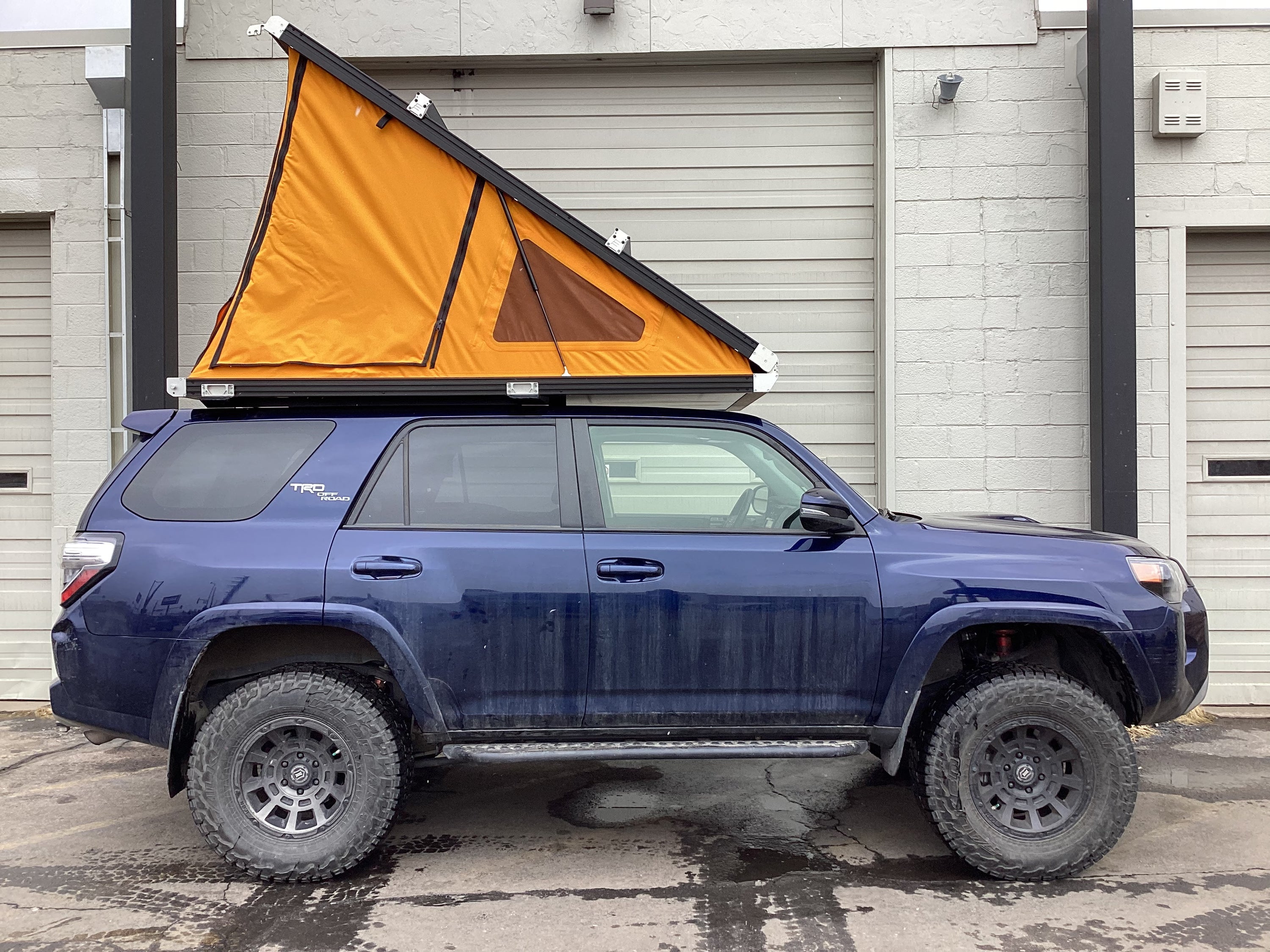 2021 Toyota 4Runner Rooftop Tent (RTT) - Build #805 – GoFastCampers